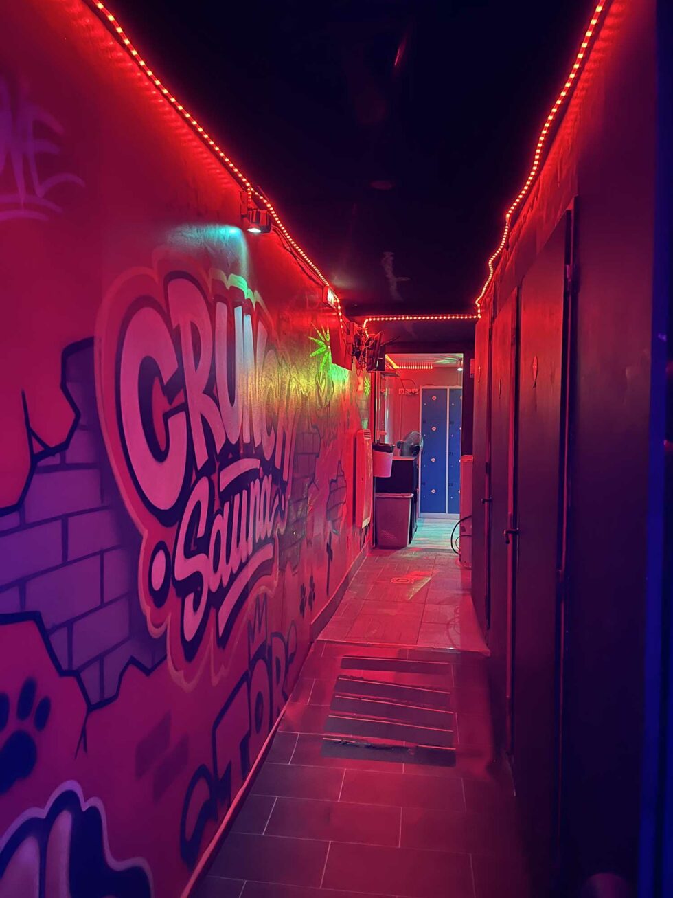 Photos - Sauna Crunch